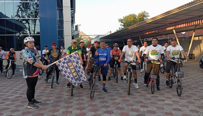 BRI - PNM dan Pegadaian Ngobrol Casual dan Gowes, Branch Manager: Kami ...